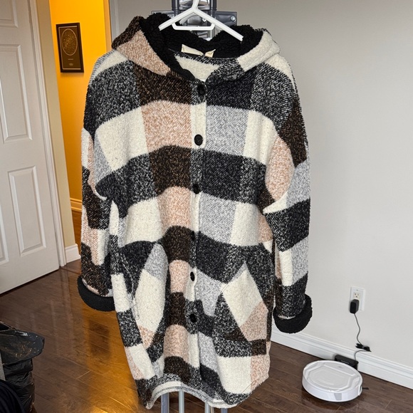 RD Style | Jackets & Coats | Rd Style Black Cream And Tan Plaid Teddy ...